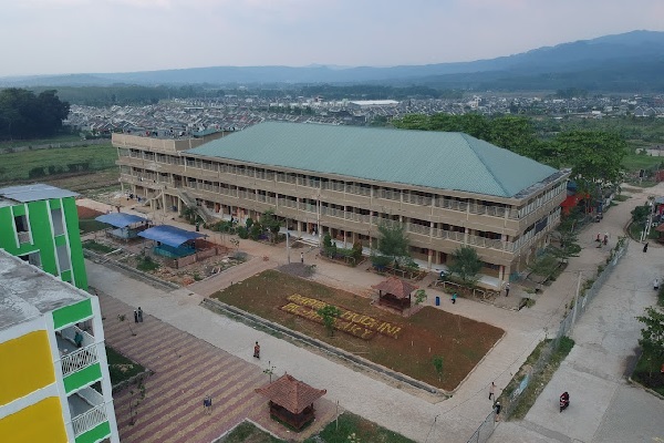 Pesantren Daarul Mughni Al Maaliki Bogor | Pesantren › LADUNI.ID ... Pesantren Daarul Mughni Al Maaliki Bogor | Pesantren › LADUNI.ID ...